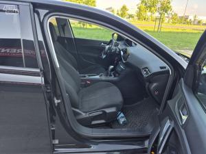 Peugeot 308 2016 in Kaunas, with an engine capacity of 1.60 L and mileage of 271 thousand km for 3600 €, photo 15 on AUTOMOTO.COM.LV