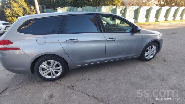 Peugeot 308 2017 Rīga, ar dzinēja tilpumu 1.20 L un nobraukumu 179 tūkst. km par 4150 €, foto 5 vietnē AUTOMOTO.COM.LV