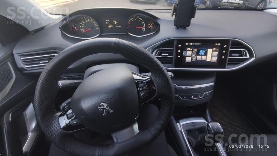 Peugeot 308 2017 Rīga, ar dzinēja tilpumu 1.20 L un nobraukumu 179 tūkst. km par 4150 €, foto 7 vietnē AUTOMOTO.COM.LV