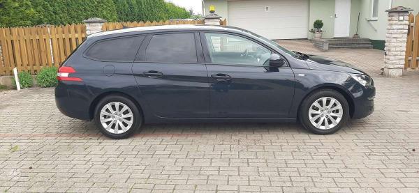 Peugeot 308 2017 in Vilnius, with an engine capacity of 1.56 L and mileage of 227 thousand km for 6200 €, photo 3 on AUTOMOTO.COM.LV