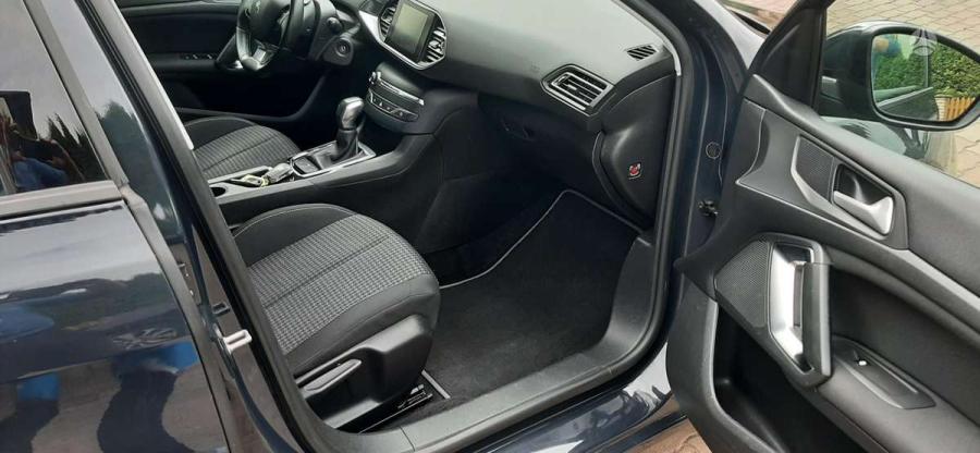 Peugeot 308 2017 Viļņa, ar dzinēja tilpumu 1.56 L un nobraukumu 227 tūkst. km par 6200 €, foto 18 vietnē AUTOMOTO.COM.LV