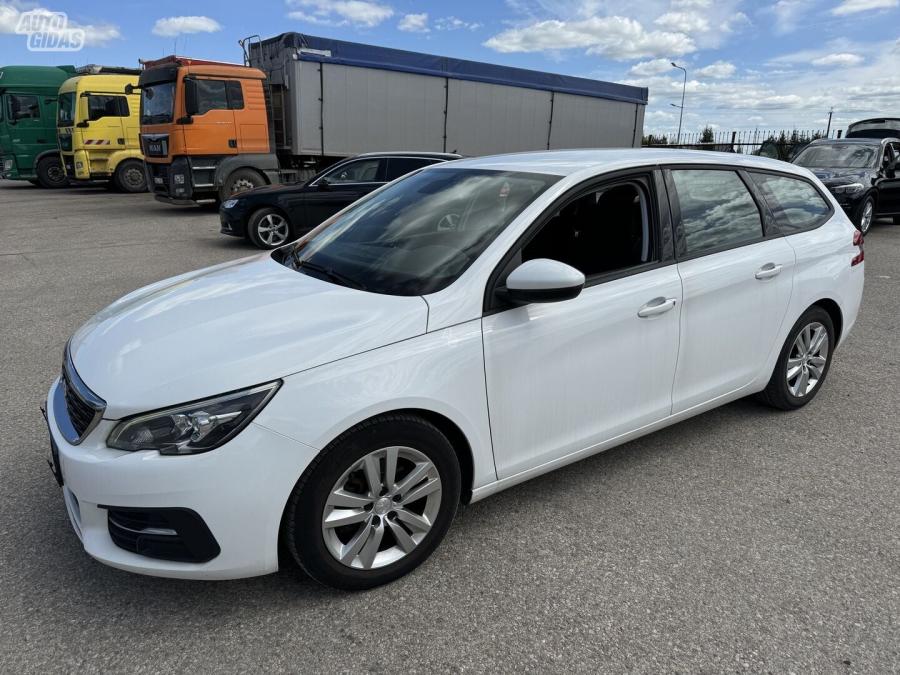 Peugeot 308 2017 in Marijampole, with an engine capacity of 1.60 L and mileage of 220 thousand km for 7260 €, photo 1 on AUTOMOTO.COM.LV