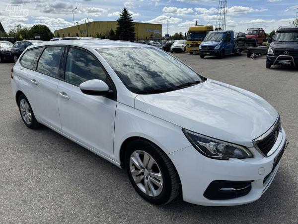 Peugeot 308 2017 in Marijampole, with an engine capacity of 1.60 L and mileage of 220 thousand km for 7260 €, photo 6 on AUTOMOTO.COM.LV
