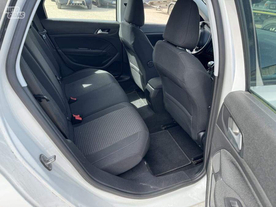 Peugeot 308 2017 in Marijampole, with an engine capacity of 1.60 L and mileage of 220 thousand km for 7260 €, photo 13 on AUTOMOTO.COM.LV