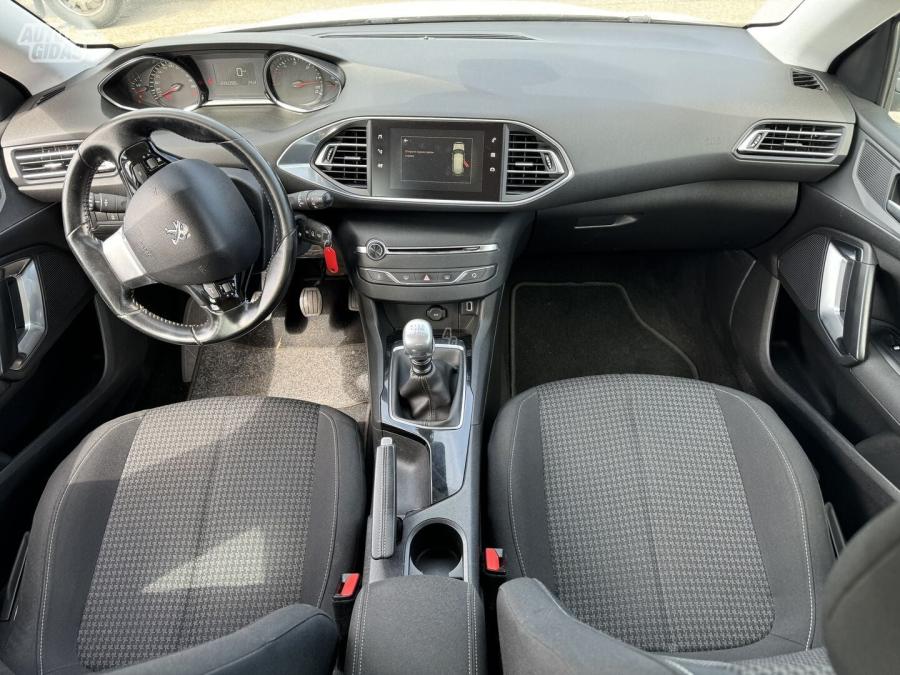 Peugeot 308 2017 in Marijampole, with an engine capacity of 1.60 L and mileage of 220 thousand km for 7260 €, photo 14 on AUTOMOTO.COM.LV