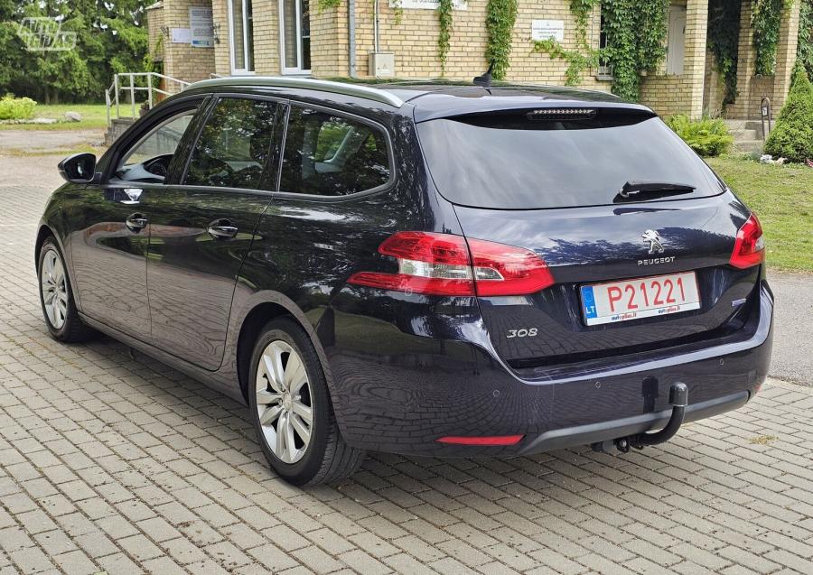 Peugeot 308 2017 in Ariogala, with an engine capacity of 1.20 L and mileage of 218 thousand km for 4500 €, photo 3 on AUTOMOTO.COM.LV