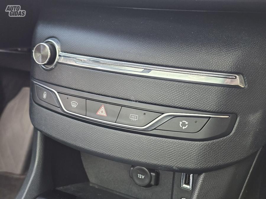 Peugeot 308 2017 in Ariogala, with an engine capacity of 1.20 L and mileage of 218 thousand km for 4500 €, photo 20 on AUTOMOTO.COM.LV