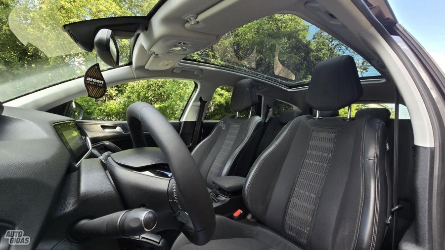 Peugeot 308 2017 in Kaunas, with an engine capacity of 1.60 L and mileage of 290 thousand km for 6350 €, photo 11 on AUTOMOTO.COM.LV