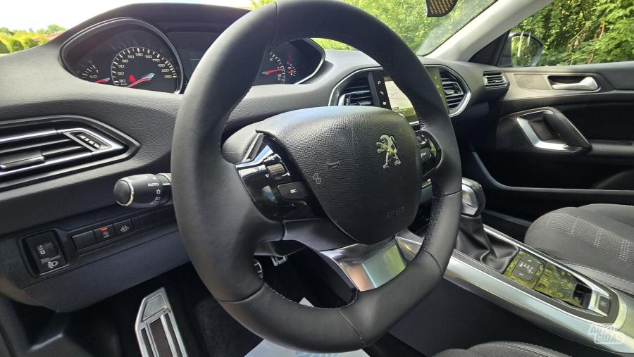 Peugeot 308 2017 in Kaunas, with an engine capacity of 1.60 L and mileage of 290 thousand km for 6350 €, photo 13 on AUTOMOTO.COM.LV