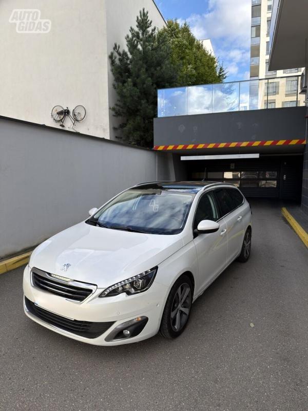 Peugeot 308 2017 in Vilnius, with an engine capacity of 2.00 L and mileage of 280 thousand km for 4400 €, photo 3 on AUTOMOTO.COM.LV