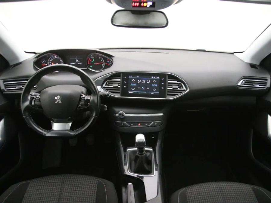 Peugeot 308 2018 Viļņa, ar dzinēja tilpumu 1.20 L un nobraukumu 177 tūkst. km par 7399 €, foto 3 vietnē AUTOMOTO.COM.LV