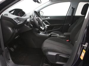 Peugeot 308 2018 Viļņa, ar dzinēja tilpumu 1.20 L un nobraukumu 177 tūkst. km par 7399 €, foto 5 vietnē AUTOMOTO.COM.LV