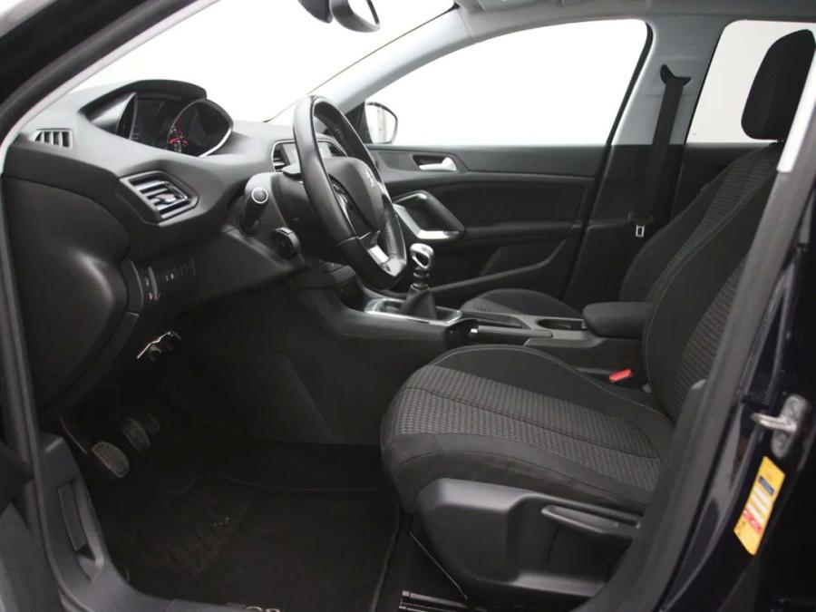 Peugeot 308 2018 Viļņa, ar dzinēja tilpumu 1.20 L un nobraukumu 177 tūkst. km par 7399 €, foto 5 vietnē AUTOMOTO.COM.LV