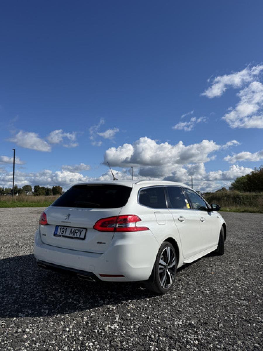 Peugeot 308 2018 Tallina, ar dzinēja tilpumu 1.20 L un nobraukumu 230 tūkst. km par 7400 €, foto 6 vietnē AUTOMOTO.COM.LV