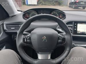 Peugeot 308 2019 in Jelgava, with an engine capacity of 1.20 L and mileage of 63 thousand km for 7750 €, photo 16 on AUTOMOTO.COM.LV