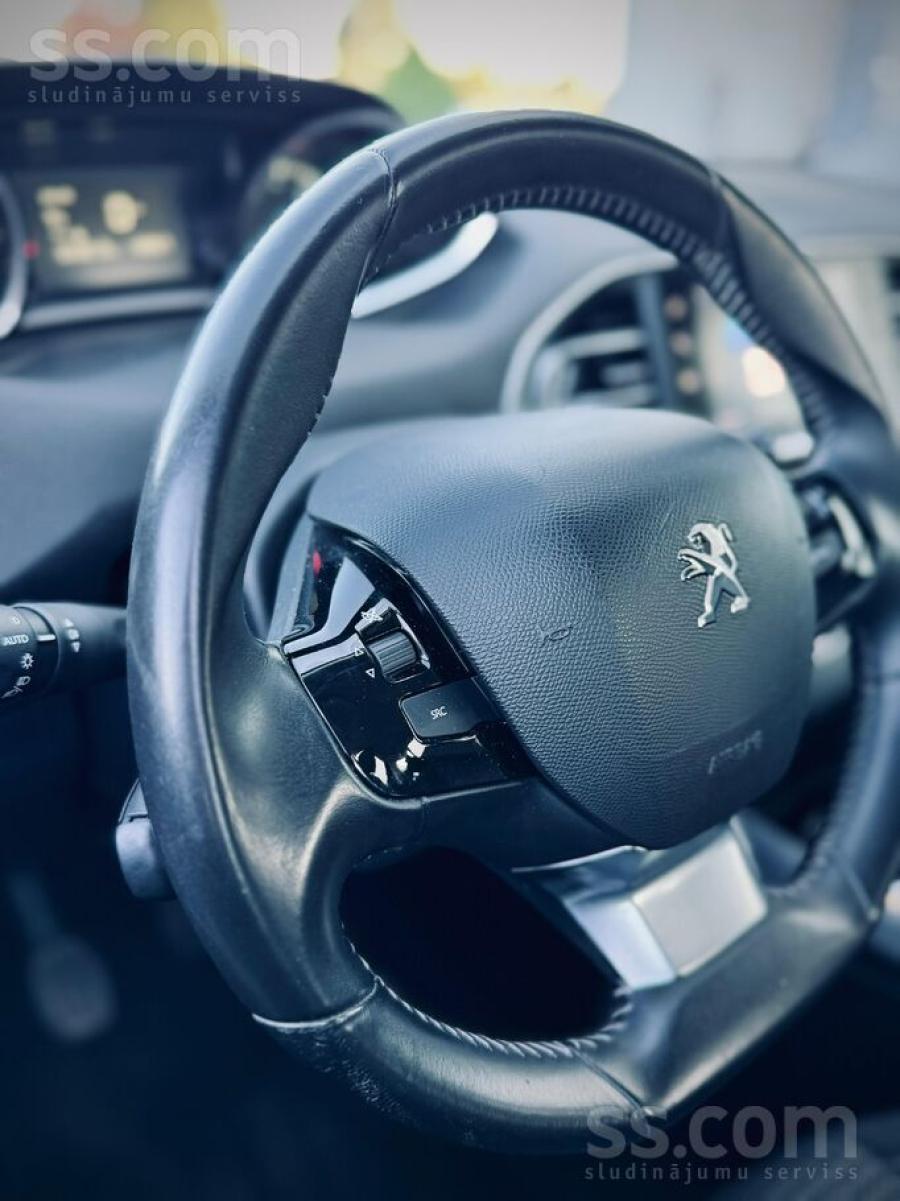 Peugeot 308 2019 in Jelgava, with an engine capacity of 1.20 L and mileage of 64 thousand km for 7650 €, photo 10 on AUTOMOTO.COM.LV