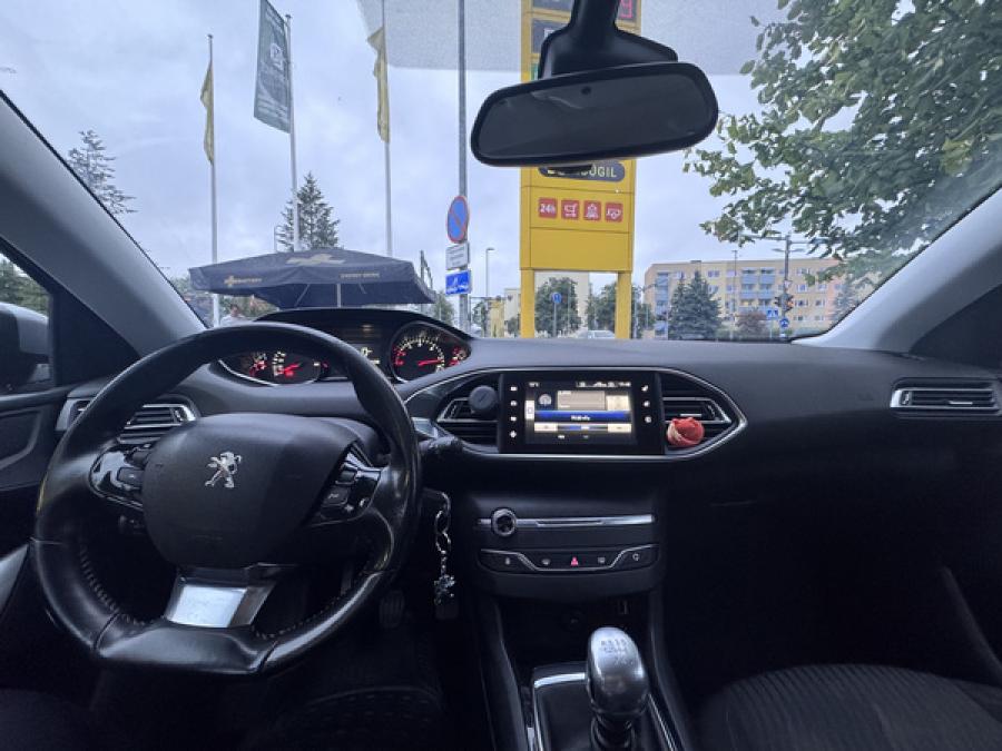 Peugeot 308 2020 Tallina, ar dzinēja tilpumu 1.60 L un nobraukumu 301 tūkst. km par 6500 €, foto 1 vietnē AUTOMOTO.COM.LV