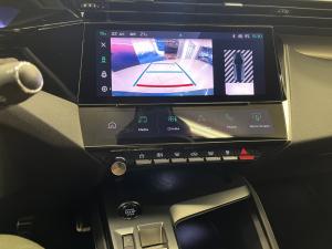 Peugeot 308 2023 Rīga, ar dzinēja tilpumu 1.50 L un nobraukumu 27 tūkst. km par 2490000 €, foto 15 vietnē AUTOMOTO.COM.LV