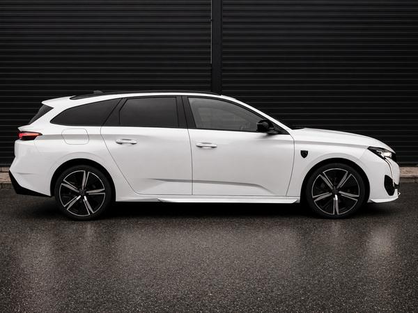 Peugeot 308 2023 in Tartu, with an engine capacity of 1.50 L and mileage of 163 thousand km for 17990 €, photo 4 on AUTOMOTO.COM.LV