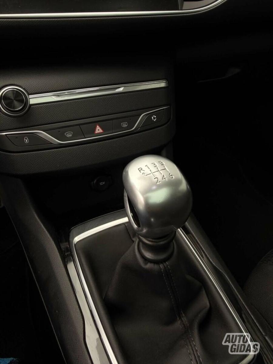 Peugeot 308 2026 in Jonava, with an engine capacity of 1.20 L and mileage of 162 thousand km for 7000 €, photo 13 on AUTOMOTO.COM.LV