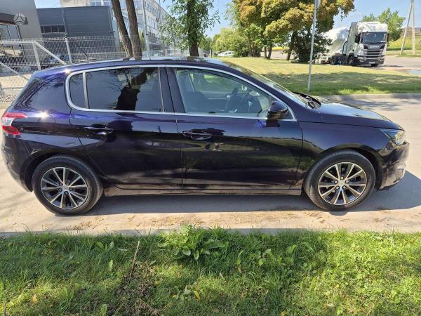Violet Peugeot 308 2017 in Kaunas, with an engine capacity of 1.20 L and mileage of 154 thousand km for 4800 €, photo 4 on AUTOMOTO.COM.LV