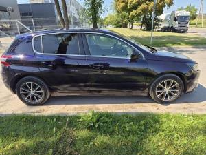 Violets Peugeot 308 2017 Kauņa, ar dzinēja tilpumu 1.20 L un nobraukumu 154 tūkst. km par 4800 €, foto 5 vietnē AUTOMOTO.COM.LV