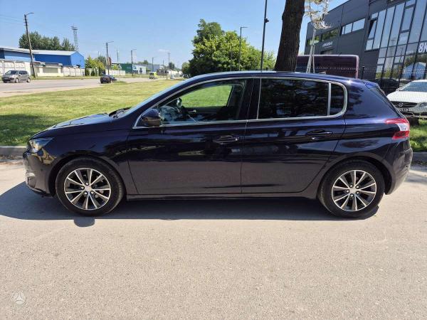 Violet Peugeot 308 2017 in Kaunas, with an engine capacity of 1.20 L and mileage of 154 thousand km for 4800 €, photo 8 on AUTOMOTO.COM.LV