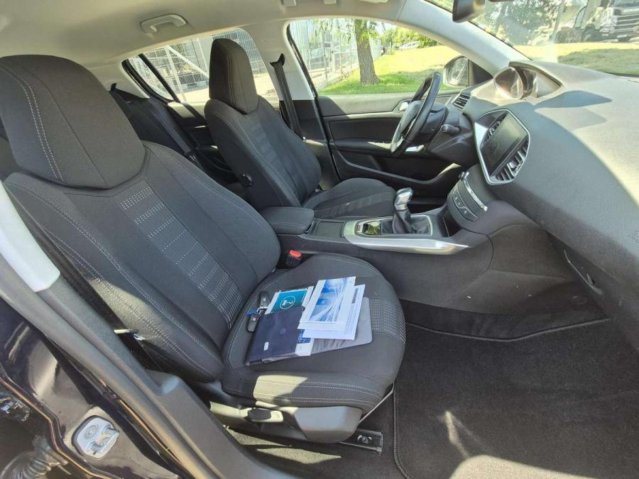Violets Peugeot 308 2017 Kauņa, ar dzinēja tilpumu 1.20 L un nobraukumu 154 tūkst. km par 4800 €, foto 16 vietnē AUTOMOTO.COM.LV