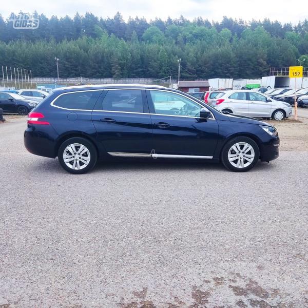 Violet Peugeot 308 2014 in Vilnius, with an engine capacity of 1.60 L and mileage of 258 thousand km for 4700 €, photo 5 on AUTOMOTO.COM.LV