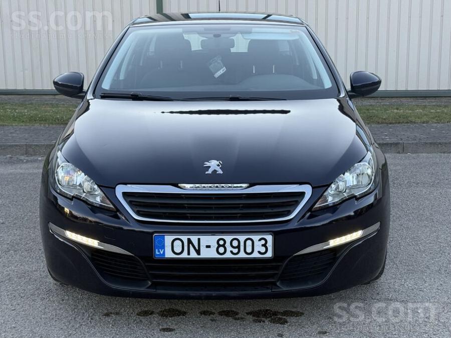 Violet Peugeot 308 2014 in Ogre, with an engine capacity of 1.60 L and mileage of 259 thousand km for 5390 €, photo 6 on AUTOMOTO.COM.LV