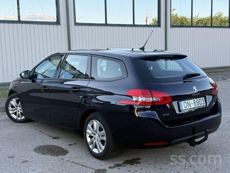 Violet Peugeot 308 2014 in Ogre, with an engine capacity of 1.60 L and mileage of 259 thousand km for 5390 €, photo 7 on AUTOMOTO.COM.LV