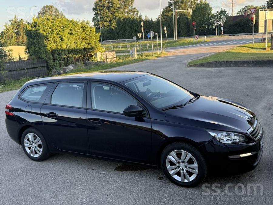 Violet Peugeot 308 2014 in Ogre, with an engine capacity of 1.60 L and mileage of 259 thousand km for 5390 €, photo 14 on AUTOMOTO.COM.LV