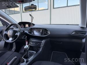 Violet Peugeot 308 2014 in Ogre, with an engine capacity of 1.60 L and mileage of 259 thousand km for 5390 €, photo 23 on AUTOMOTO.COM.LV