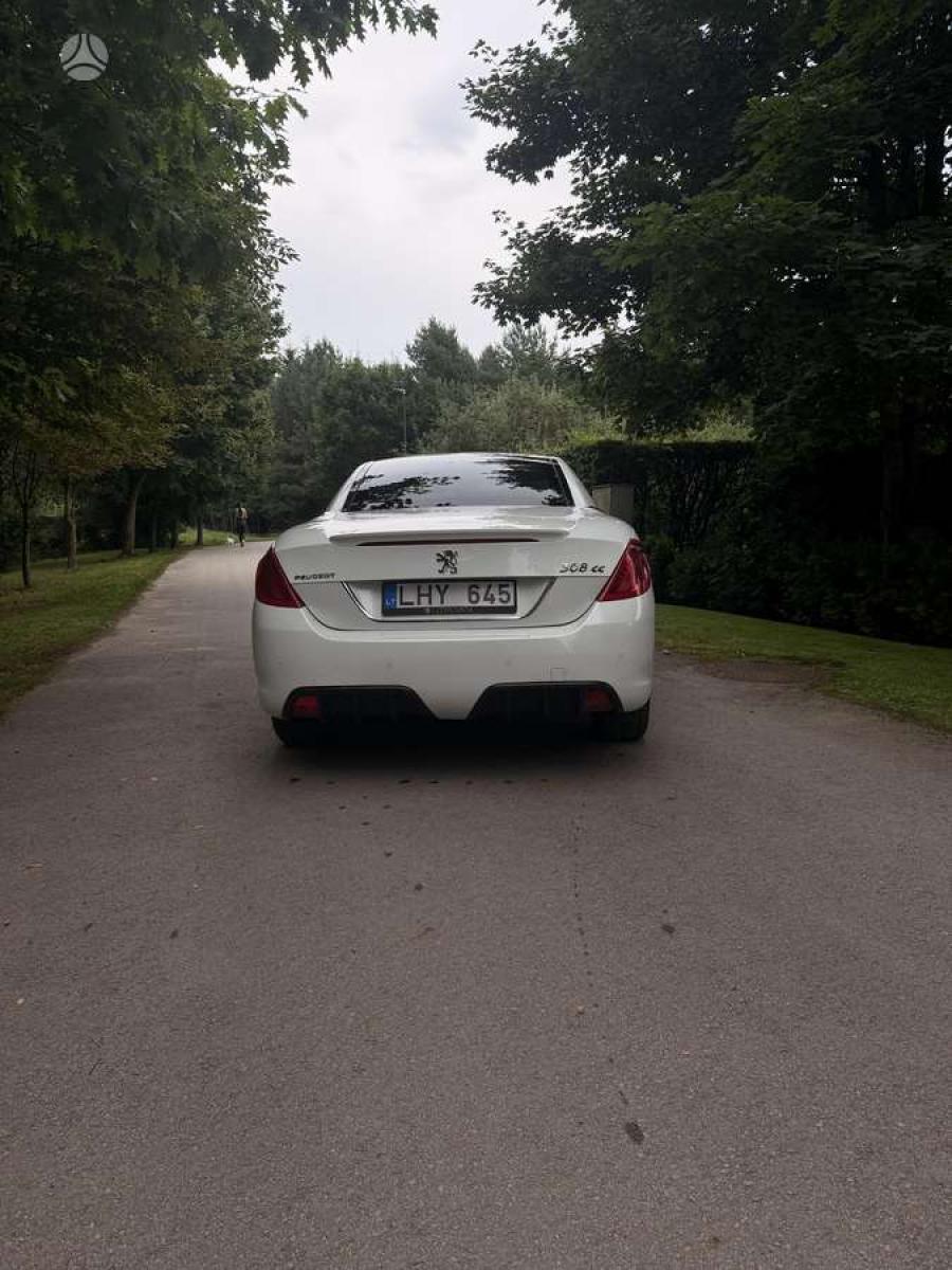 White Peugeot 308 2009 in Kaunas, with an engine capacity of 2.00 L and mileage of 349 thousand km for 4650 €, photo 4 on AUTOMOTO.COM.LV