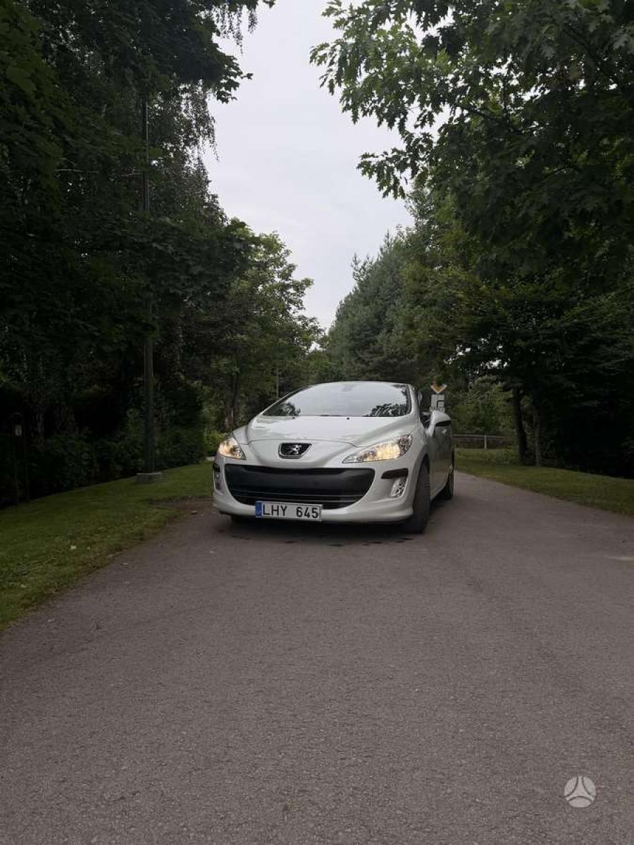White Peugeot 308 2009 in Kaunas, with an engine capacity of 2.00 L and mileage of 349 thousand km for 4650 €, photo 9 on AUTOMOTO.COM.LV