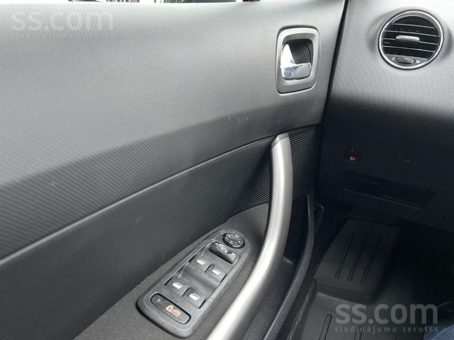 Balts Peugeot 308 2008 Talsi, ar dzinēja tilpumu 1.60 L un nobraukumu 197 tūkst. km par 3300 €, foto 11 vietnē AUTOMOTO.COM.LV
