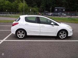 White Peugeot 308 2008 in Kaunas, with an engine capacity of 1.56 L and mileage of 239 thousand km for 1490 €, photo 5 on AUTOMOTO.COM.LV