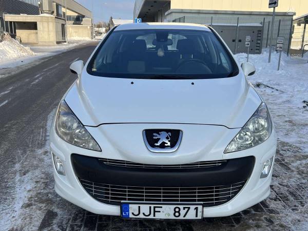 Balts Peugeot 308 2010 Viļņa, ar dzinēja tilpumu 1.60 L un nobraukumu 290 tūkst. km par 2750 €, foto 10 vietnē AUTOMOTO.COM.LV