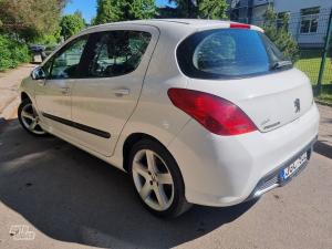 White Peugeot 308 2010 in Kaunas, with an engine capacity of 1.60 L and mileage of 275 thousand km for 1500 €, photo 6 on AUTOMOTO.COM.LV