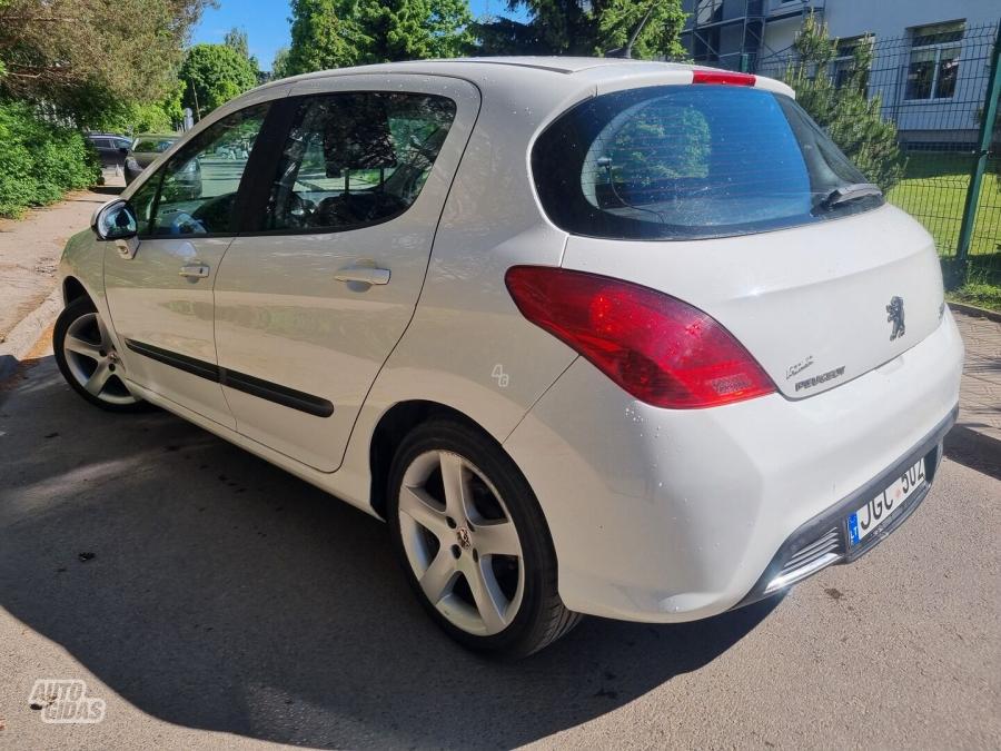White Peugeot 308 2010 in Kaunas, with an engine capacity of 1.60 L and mileage of 275 thousand km for 1500 €, photo 6 on AUTOMOTO.COM.LV