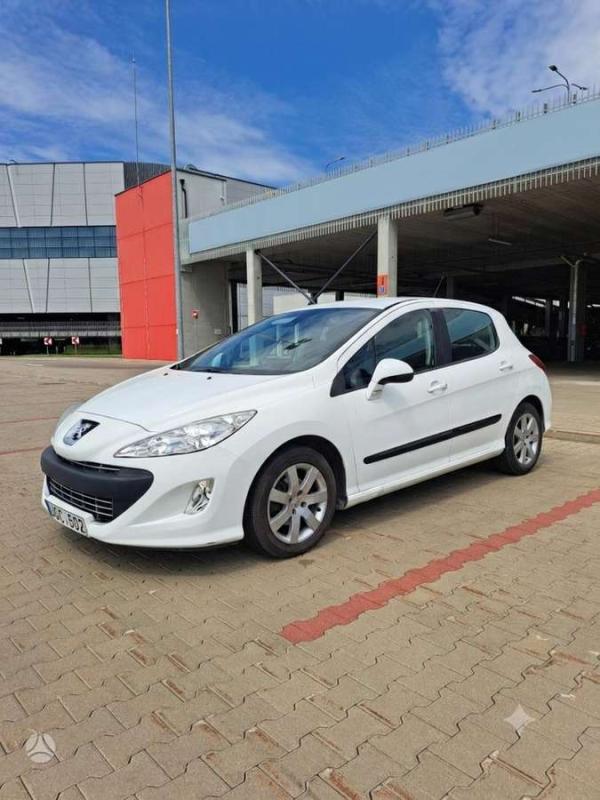 Balts Peugeot 308 2010 Viļņa, ar dzinēja tilpumu 1.56 L un nobraukumu 257 tūkst. km par 1950 €, foto 1 vietnē AUTOMOTO.COM.LV