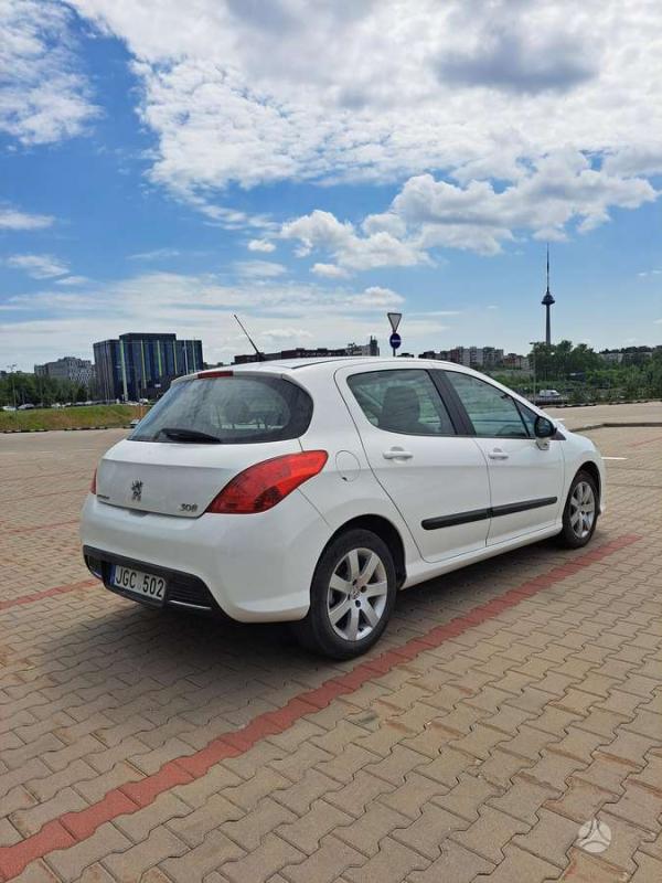 Balts Peugeot 308 2010 Viļņa, ar dzinēja tilpumu 1.56 L un nobraukumu 257 tūkst. km par 1950 €, foto 3 vietnē AUTOMOTO.COM.LV