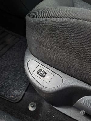 White Peugeot 308 2010 in Vilnius, with an engine capacity of 1.56 L and mileage of 257 thousand km for 1950 €, photo 12 on AUTOMOTO.COM.LV