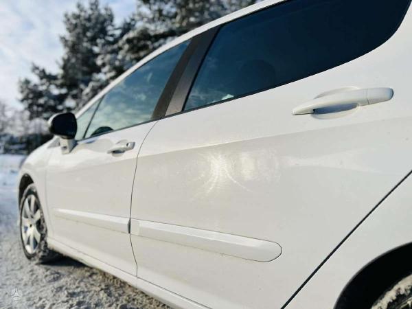White Peugeot 308 2011 in Kaunas, with an engine capacity of 1.60 L and mileage of 151 thousand km for 3200 €, photo 8 on AUTOMOTO.COM.LV