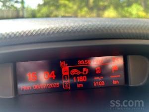 White Peugeot 308 2011 in Talsi, with an engine capacity of 1.60 L and mileage of 338 thousand km for 2200 €, photo 7 on AUTOMOTO.COM.LV