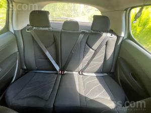 White Peugeot 308 2011 in Talsi, with an engine capacity of 1.60 L and mileage of 338 thousand km for 2200 €, photo 8 on AUTOMOTO.COM.LV