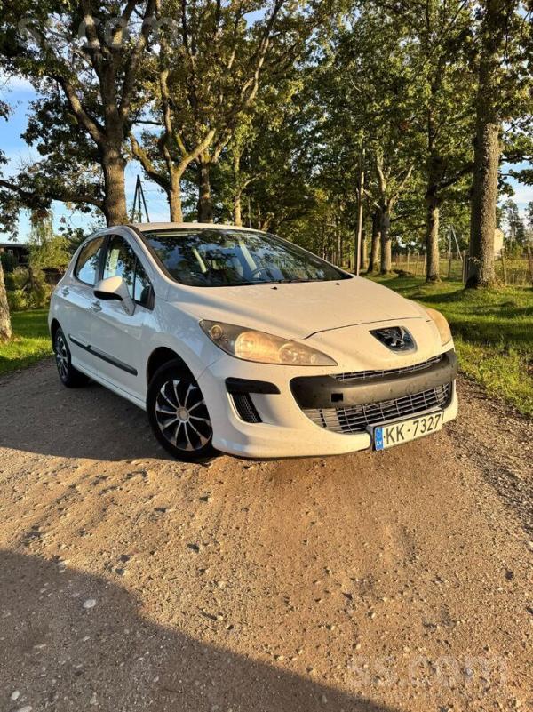 White Peugeot 308 2011 in Valmiera, with an engine capacity of 1.60 L and mileage of 333 thousand km for 2000 €, photo 3 on AUTOMOTO.COM.LV