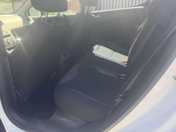 Balts Peugeot 308 2012 Kauņa, ar dzinēja tilpumu 1.56 L un nobraukumu 236 tūkst. km par 2200 €, foto 7 vietnē AUTOMOTO.COM.LV