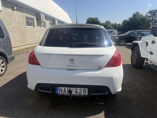Balts Peugeot 308 2012 Kauņa, ar dzinēja tilpumu 1.56 L un nobraukumu 236 tūkst. km par 2100 €, foto 4 vietnē AUTOMOTO.COM.LV