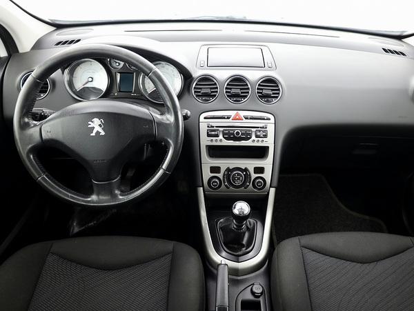 White Peugeot 308 2012 in Tallinn, with an engine capacity of 1.60 L and mileage of 279 thousand km for 1799 €, photo 6 on AUTOMOTO.COM.LV